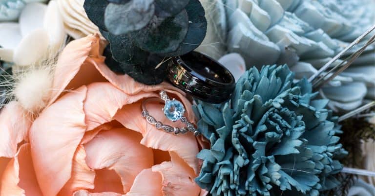 How To Choose Wedding Bands With Meanings