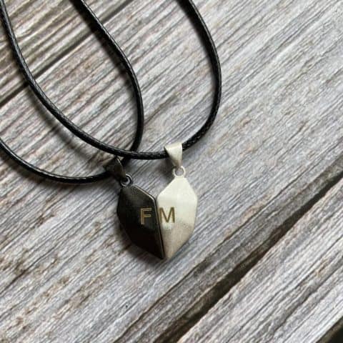 10 Extraordinary His And His Necklaces That Make Amazing Wedding Gifts