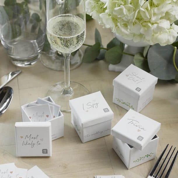 10 Outstanding Gift Baskets to Send Your Virtual Wedding Guests