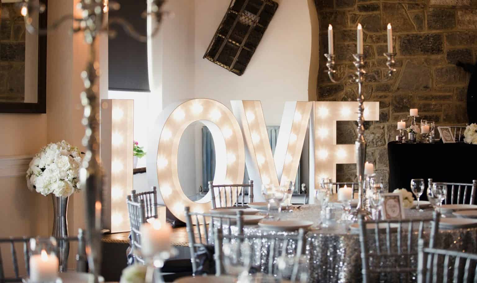9 Stylish Indoor Wedding Decoration Ideas You'll Fall Madly In Love With