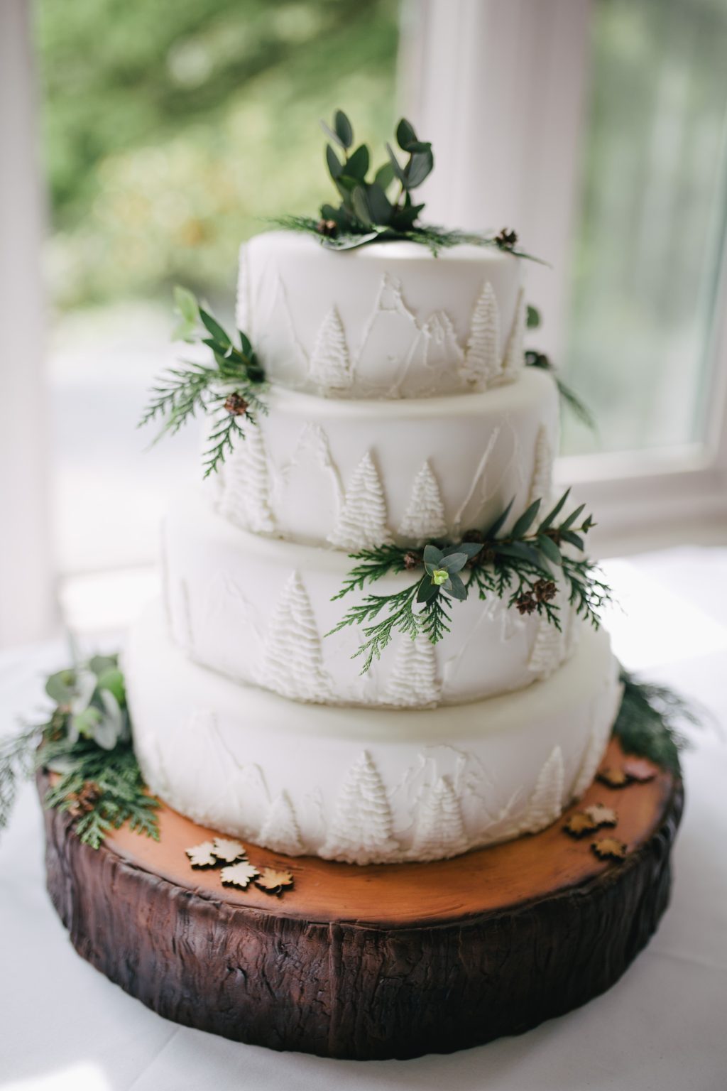 15 Of The Best Rustic Wedding Themed Cake Ideas