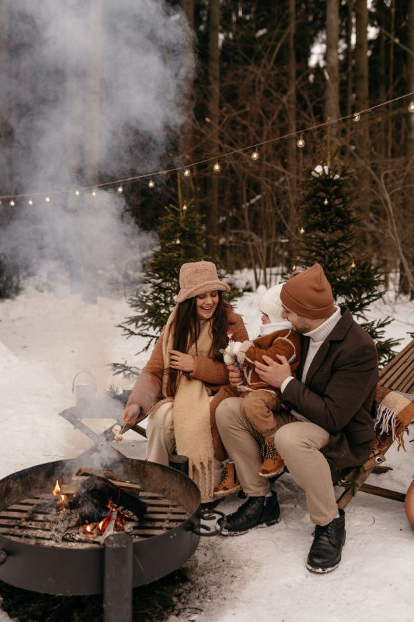 10 Winter Engagement Party Ideas: Creative and Cozy Ideas For A ...