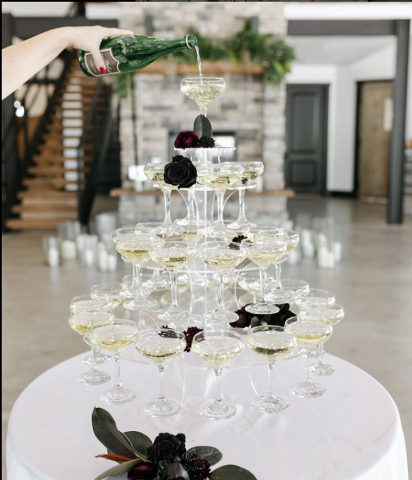 30 Creative & Cheap Wedding Reception Ideas For a Memorable Celebration