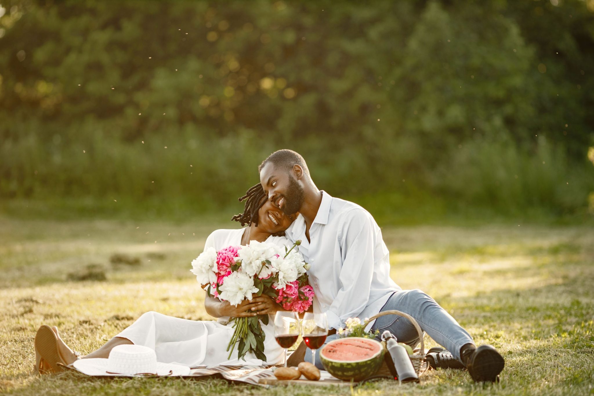 25 Rustic Engagement Photo Ideas: Capture the Charm of Nature and Love