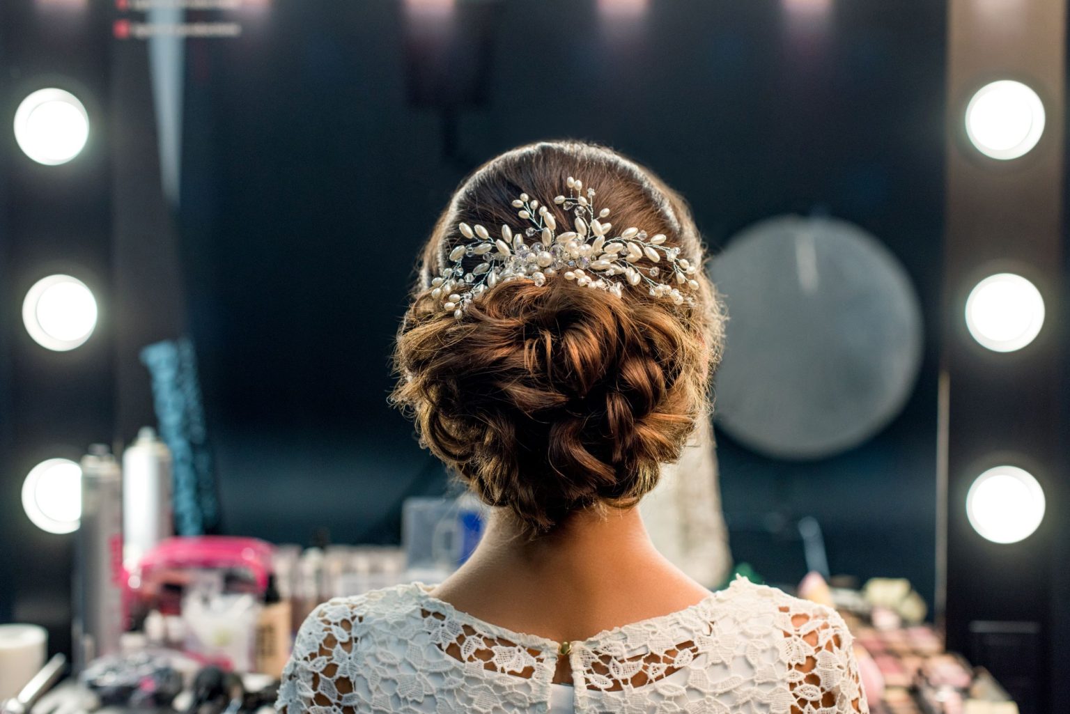 6 Best & Trending Wedding Bun Hairstyles For Every Bride