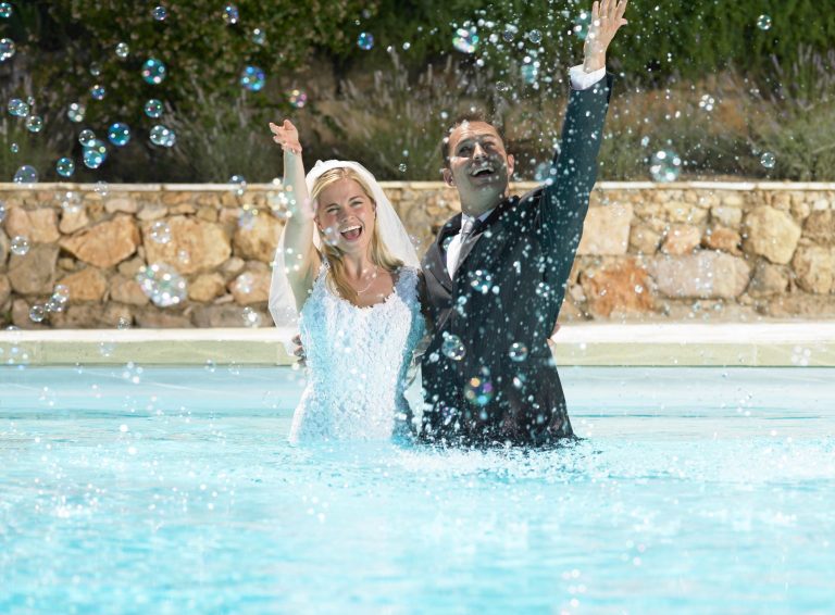 16 Magical Small Backyard Wedding Ideas For an Intimate Celebration