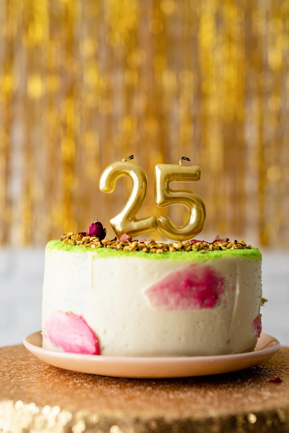 25th Wedding Anniversary Party Ideas on a Budget: Celebrate in Style ...