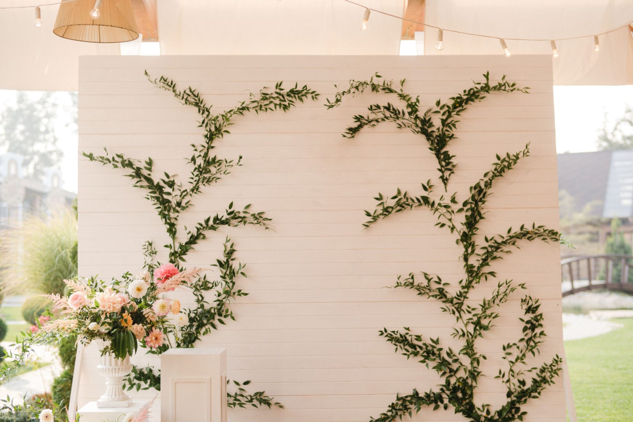 16 Magical Small Backyard Wedding Ideas For an Intimate Celebration