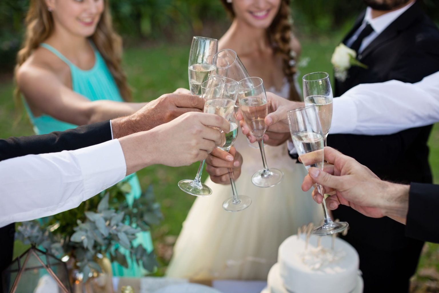 The Ultimate Guide To Writing A Maid Of Honor Speech (Examples Included)