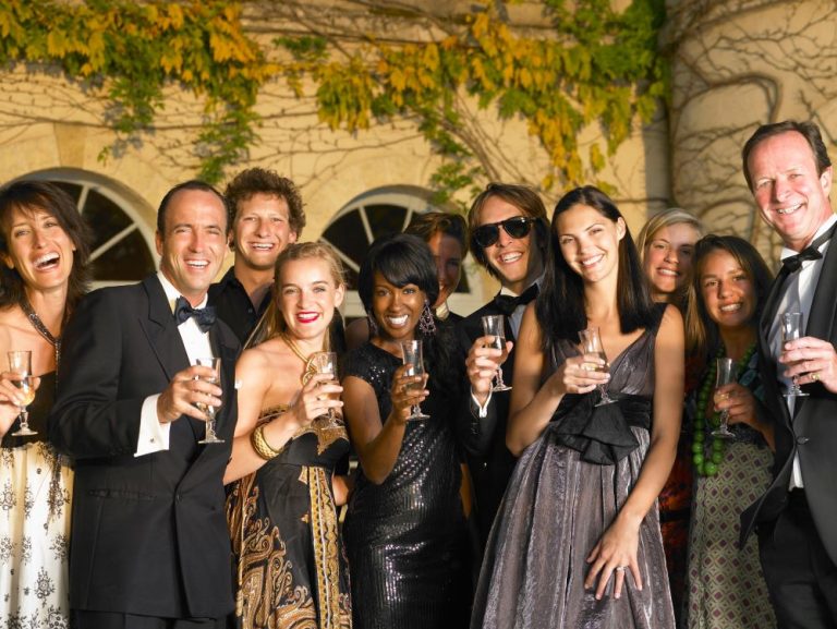 What to Wear to a Southern Wedding: Essential Attire Tips for Graceful ...