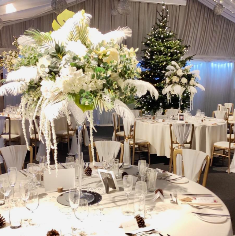 50+ Beautiful Winter Wedding Decorations: Inspirations from Real Weddings