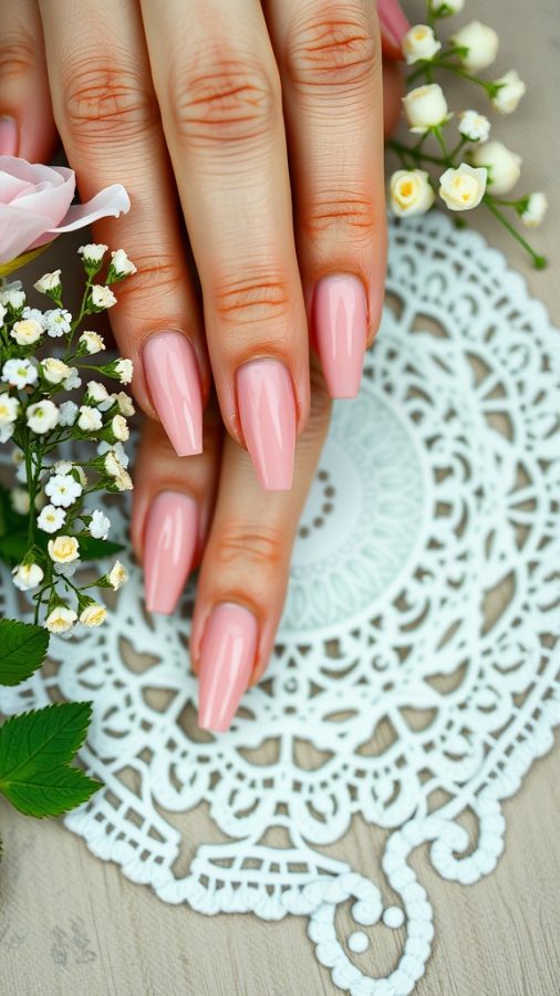 25 Stunning Nail Ideas for Your Engagement Photos