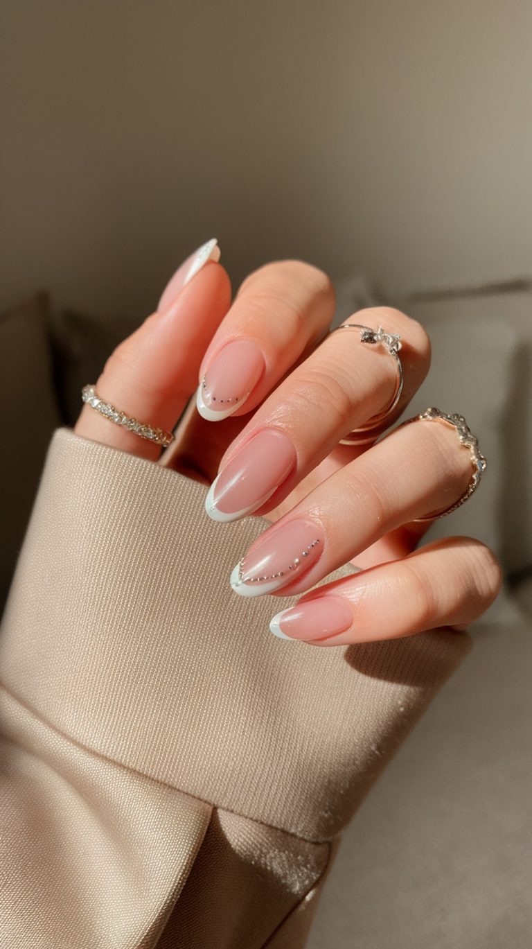 15 Stunning Short White Nail Designs to Try This Season