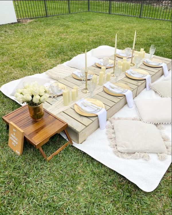 25 Best Backyard Engagement Party Ideas for Couples