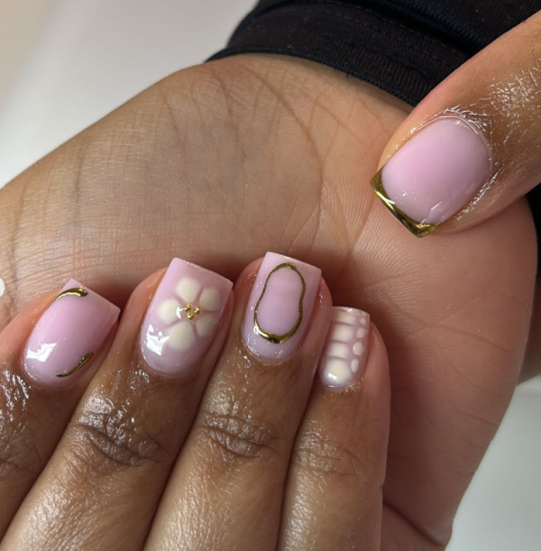 20 Stunning Short Wedding Nail Ideas for Brides